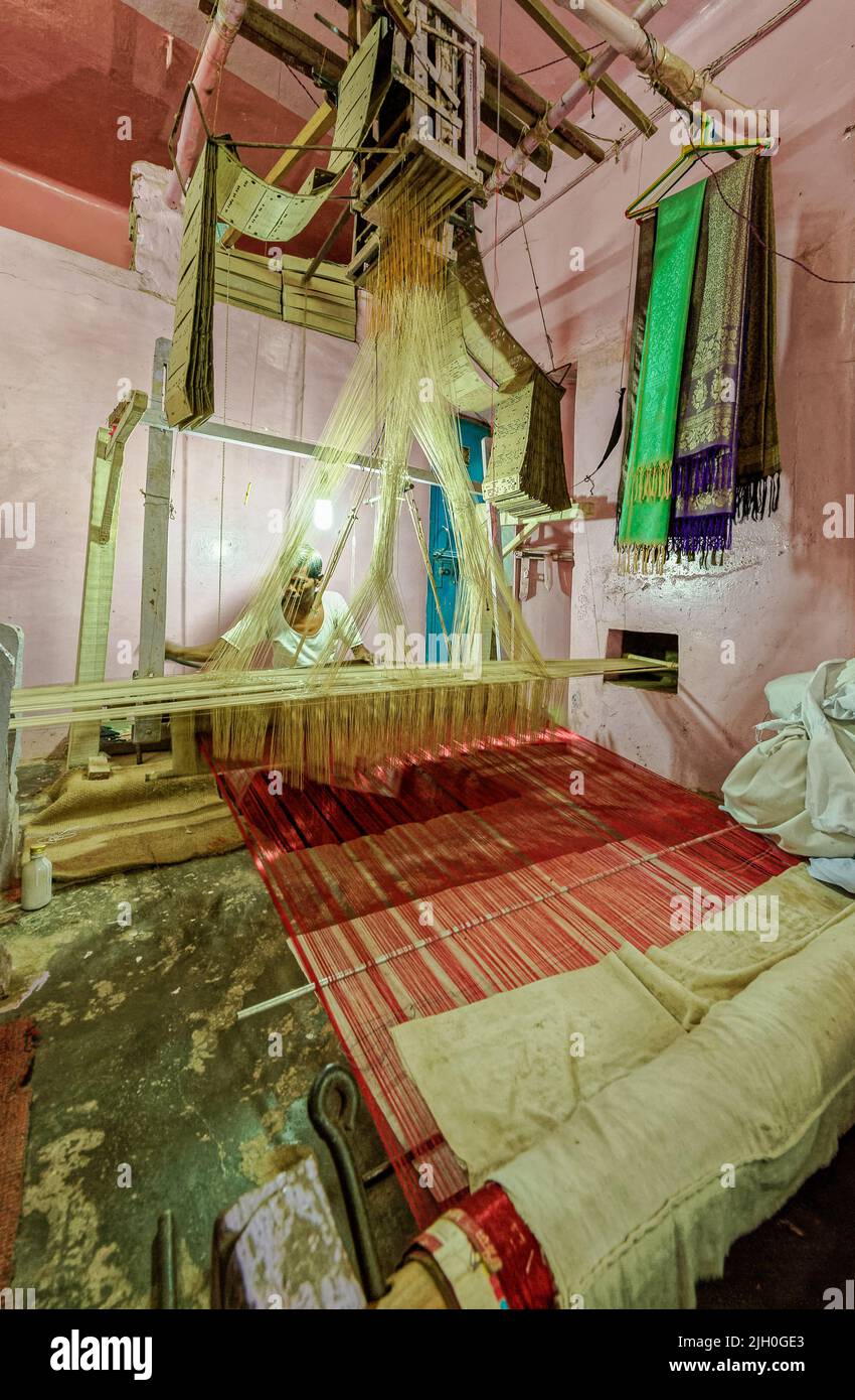 08 24 2008 Threads In Loom Silk saree weaving worker at Sarnath making ...