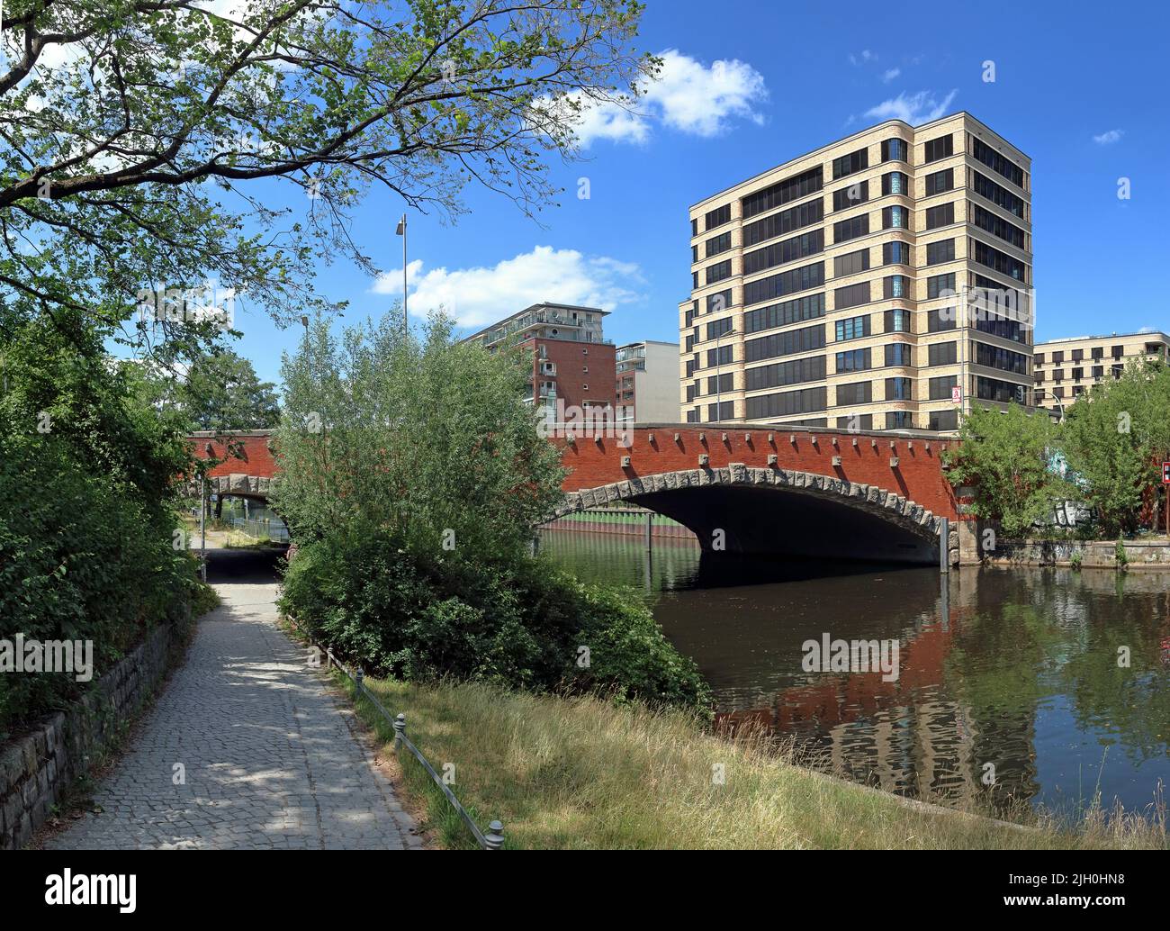 Dovebruecke hi-res stock photography and images - Alamy
