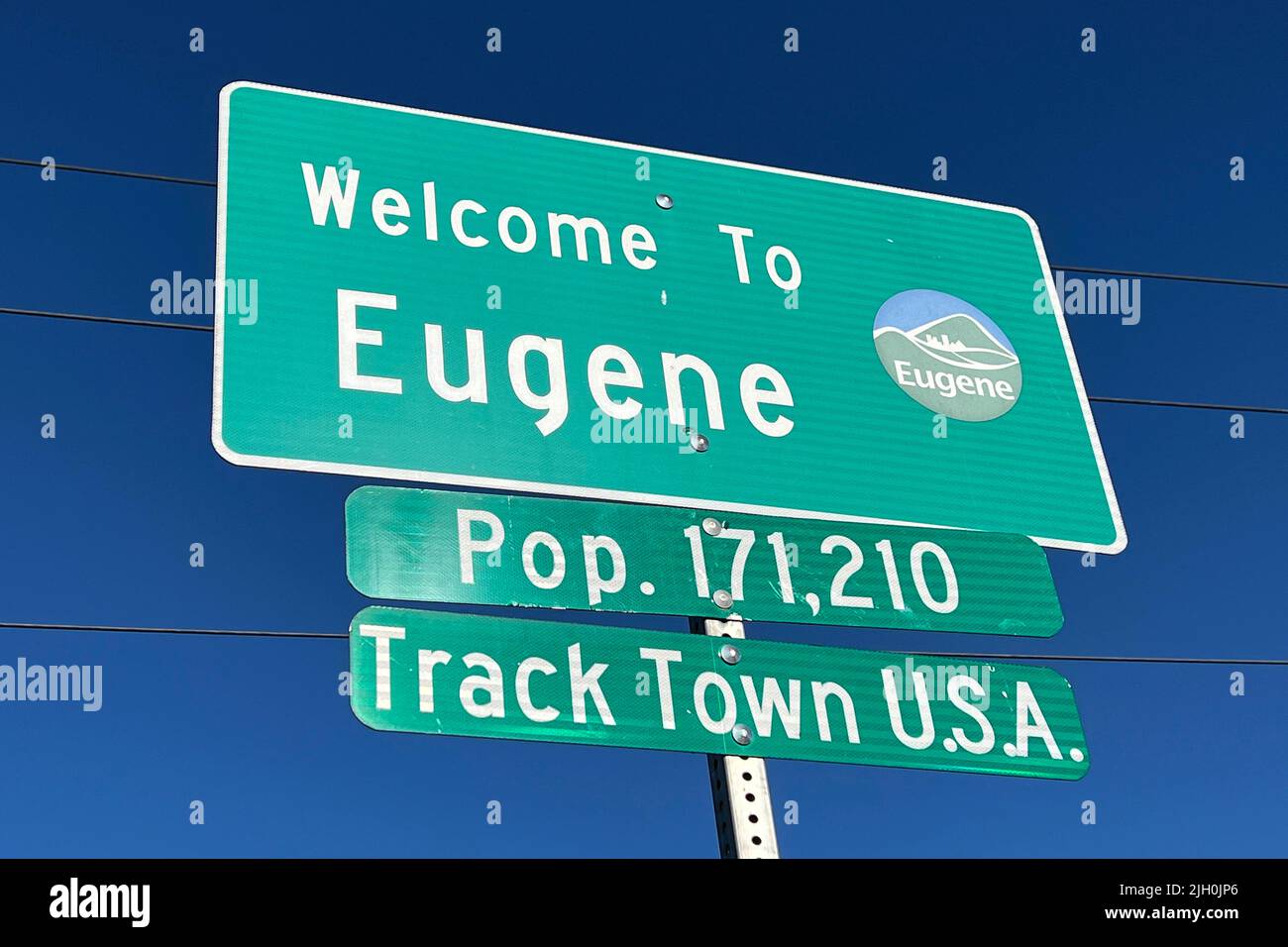 Welcome eugene city sign hi-res stock photography and images - Alamy