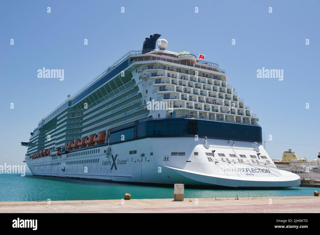 Celebrity Reflection cruise ship, fantastic cruise ship with ...