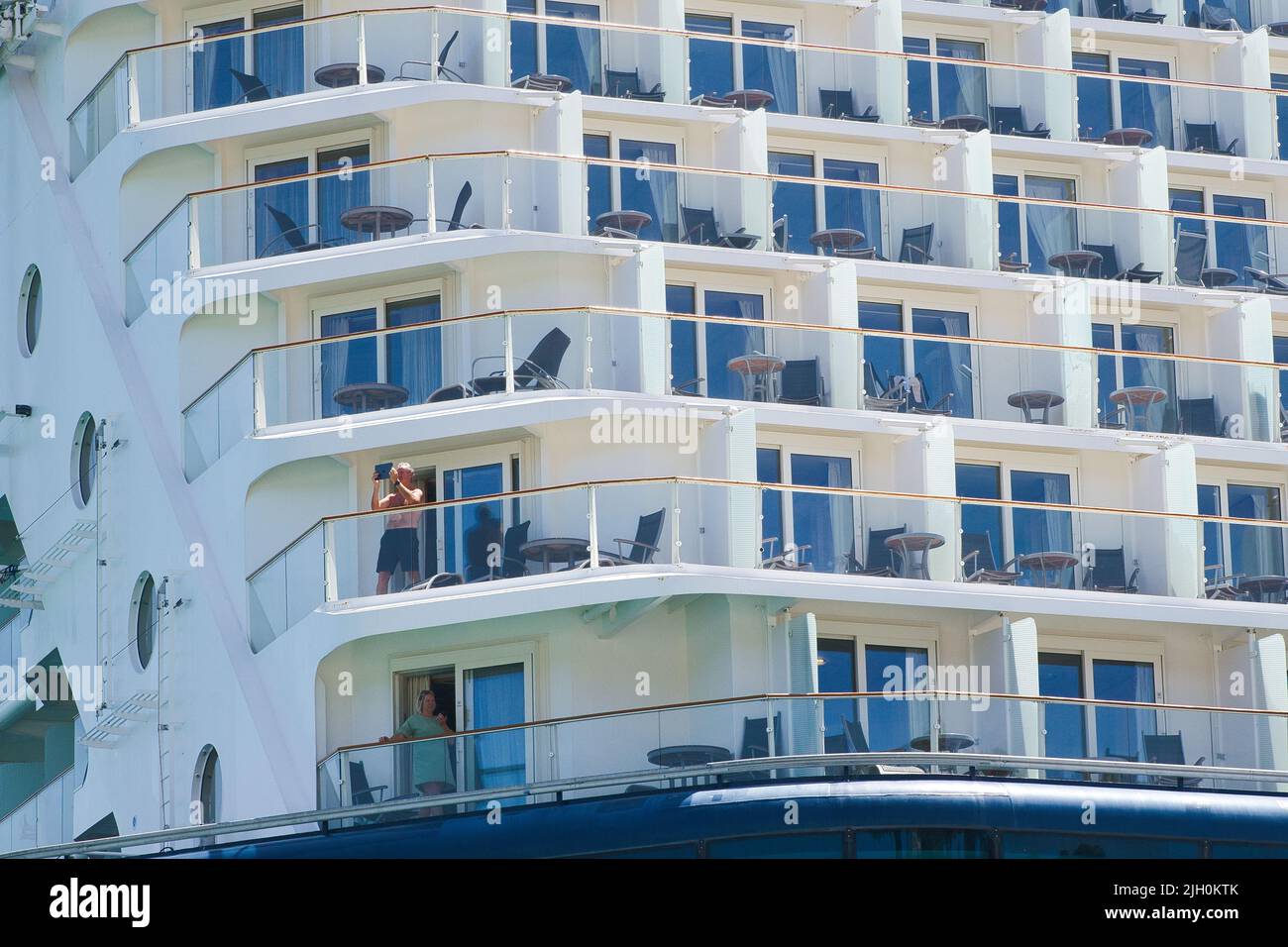 Celebrity Reflection cruise ship, fantastic cruise ship with ...