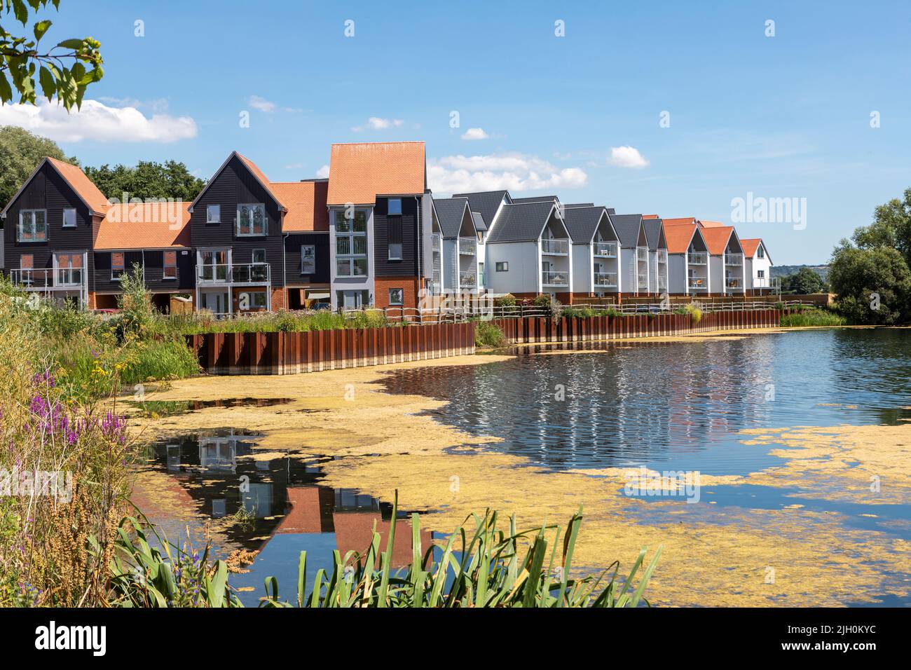 Lakeside development hi-res stock photography and images - Alamy