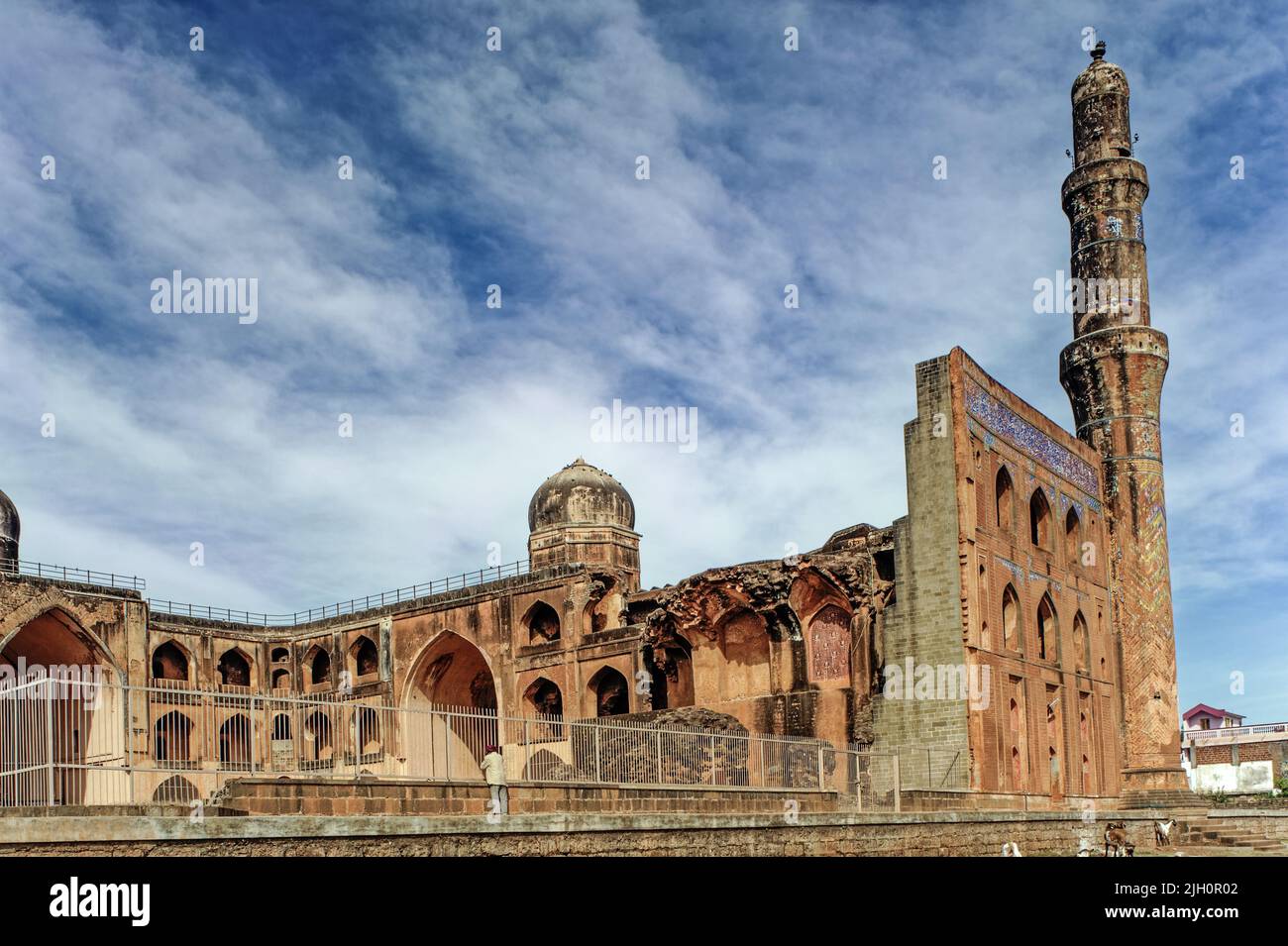 12 23 2010 Madrasa of khwaja mahmud gawan, ancient madrasa or Islamic ...
