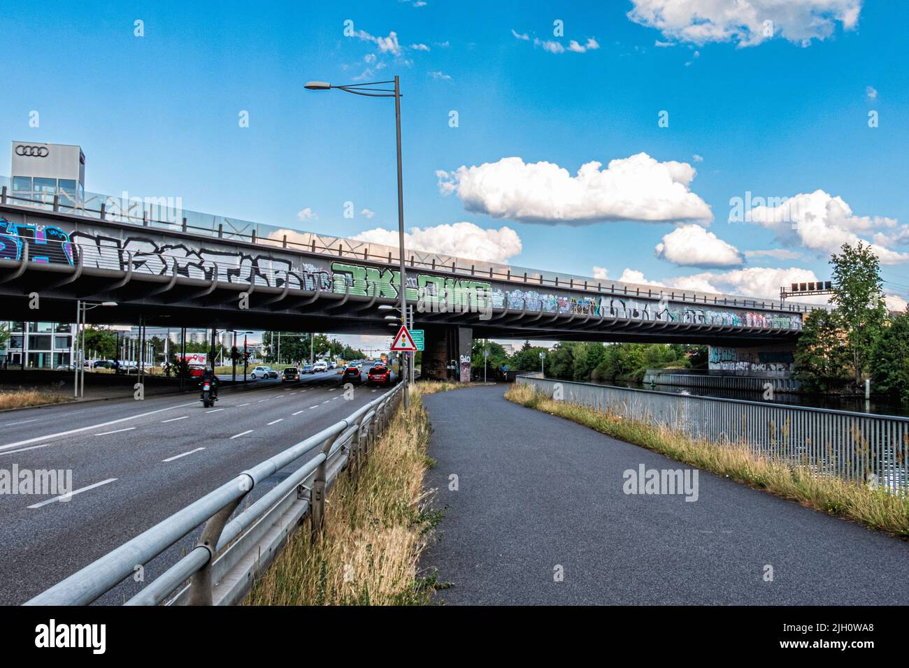 Motorway 113 bridge over canal hi-res stock photography and images - Alamy