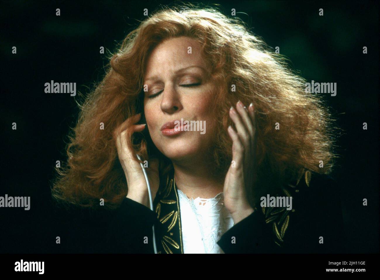 BETTE MIDLER, BEACHES, 1988 Stock Photo - Alamy