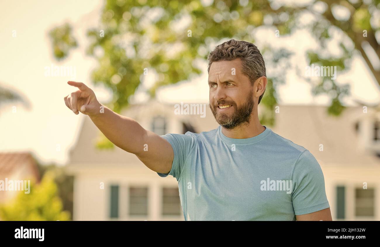 Man finger pointing forward hi-res stock photography and images - Alamy