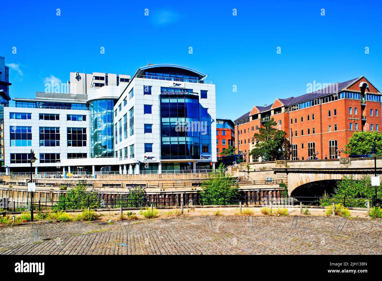 Direct line hi-res stock photography and images - Alamy