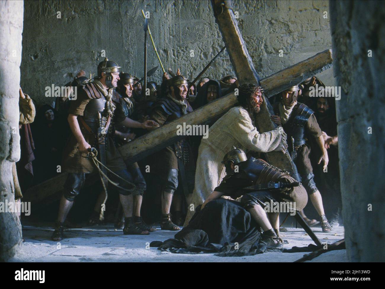 JAMES CAVIEZEL, THE PASSION OF THE CHRIST, 2004 Stock Photo - Alamy