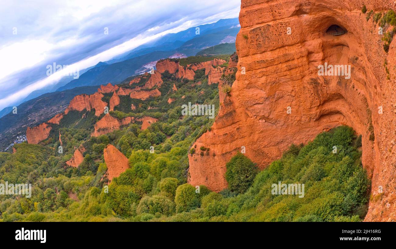 Las Médulas Historic Roman Gold-Mine, UNESCO Worl Heritage Site ...