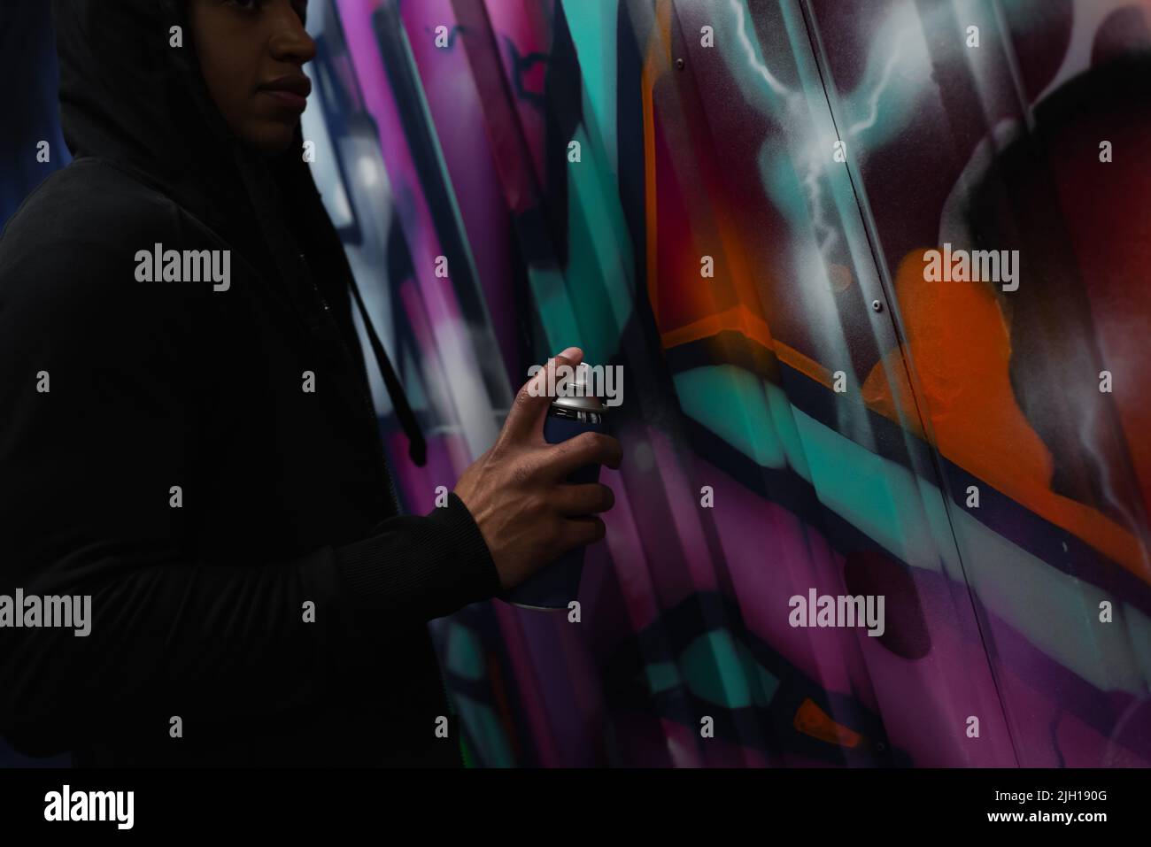 African american urban painting hi-res stock photography and images - Alamy