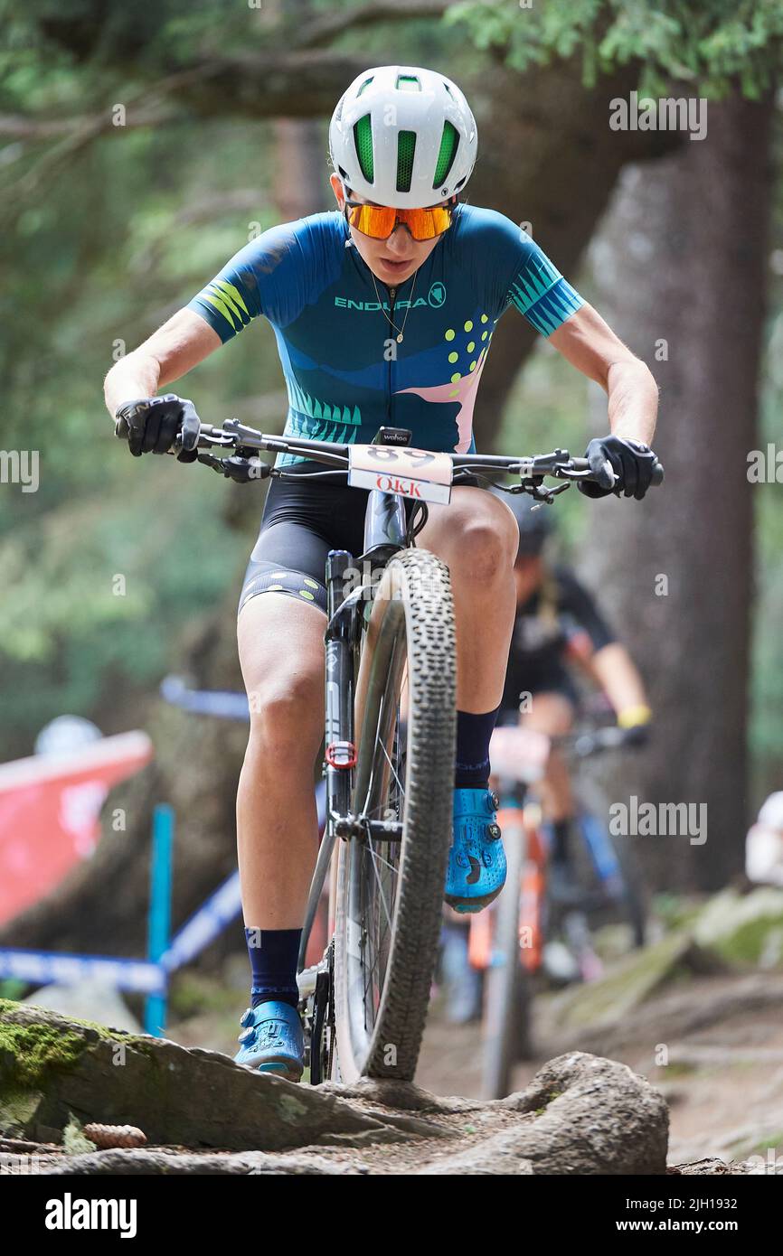 Lenzerheide, Schweiz. 10. Juli 2022. Theresia SCHWENK während des Cross Country Olympic Rennens ...