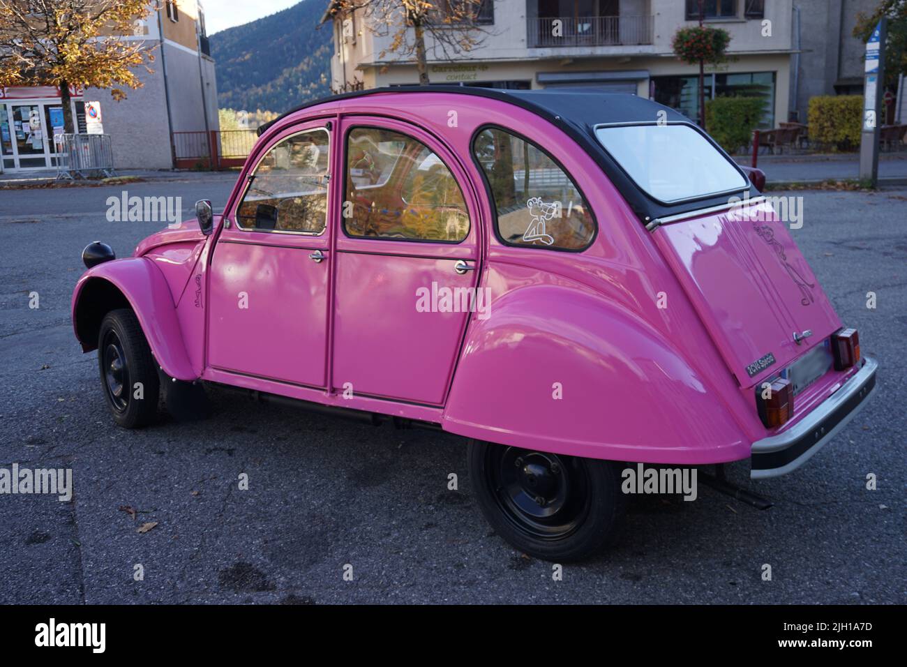 Bright vehicle hi-res stock photography and images - Alamy