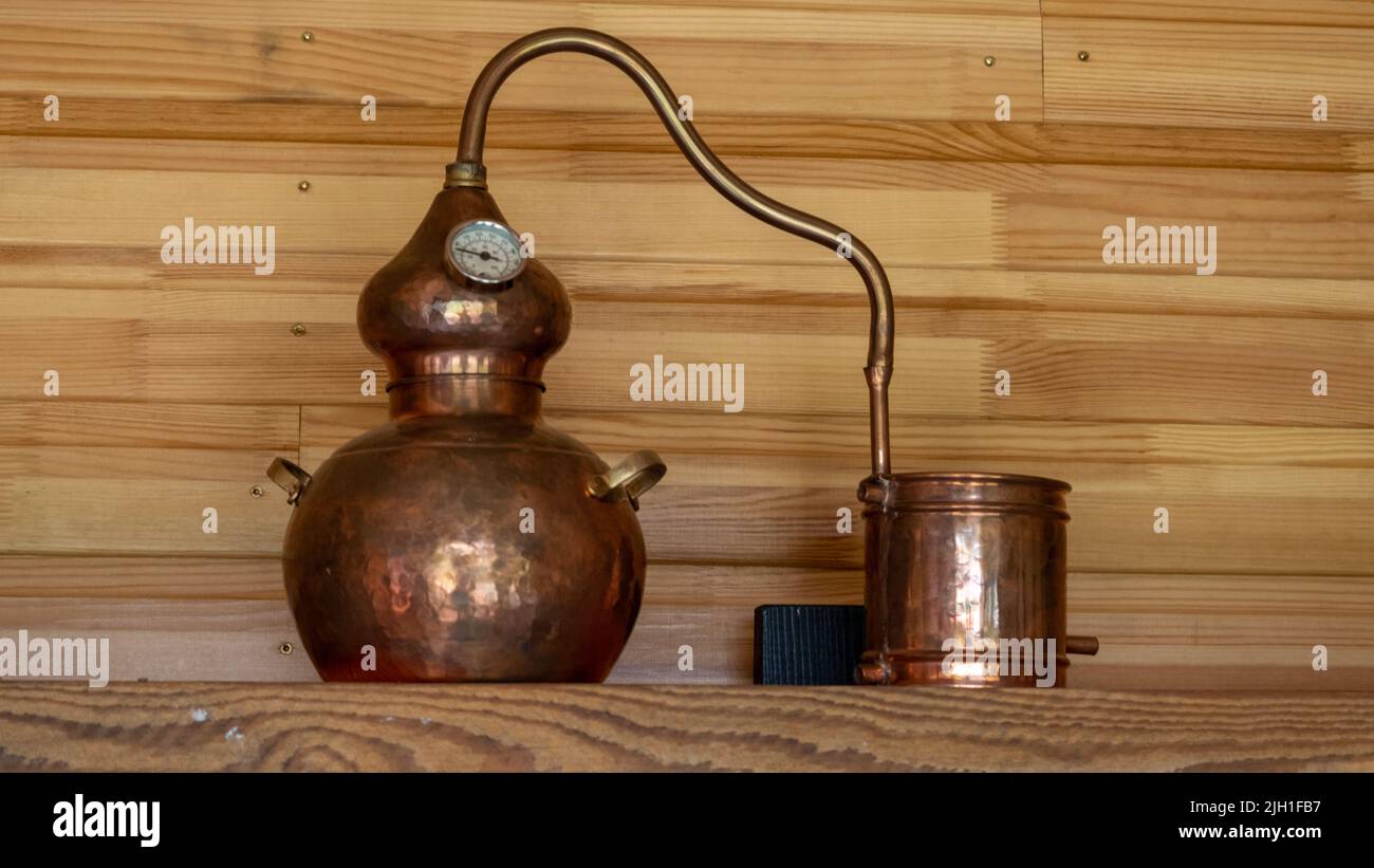 Steam Distillation , method to extract and isolate essential oils from ...