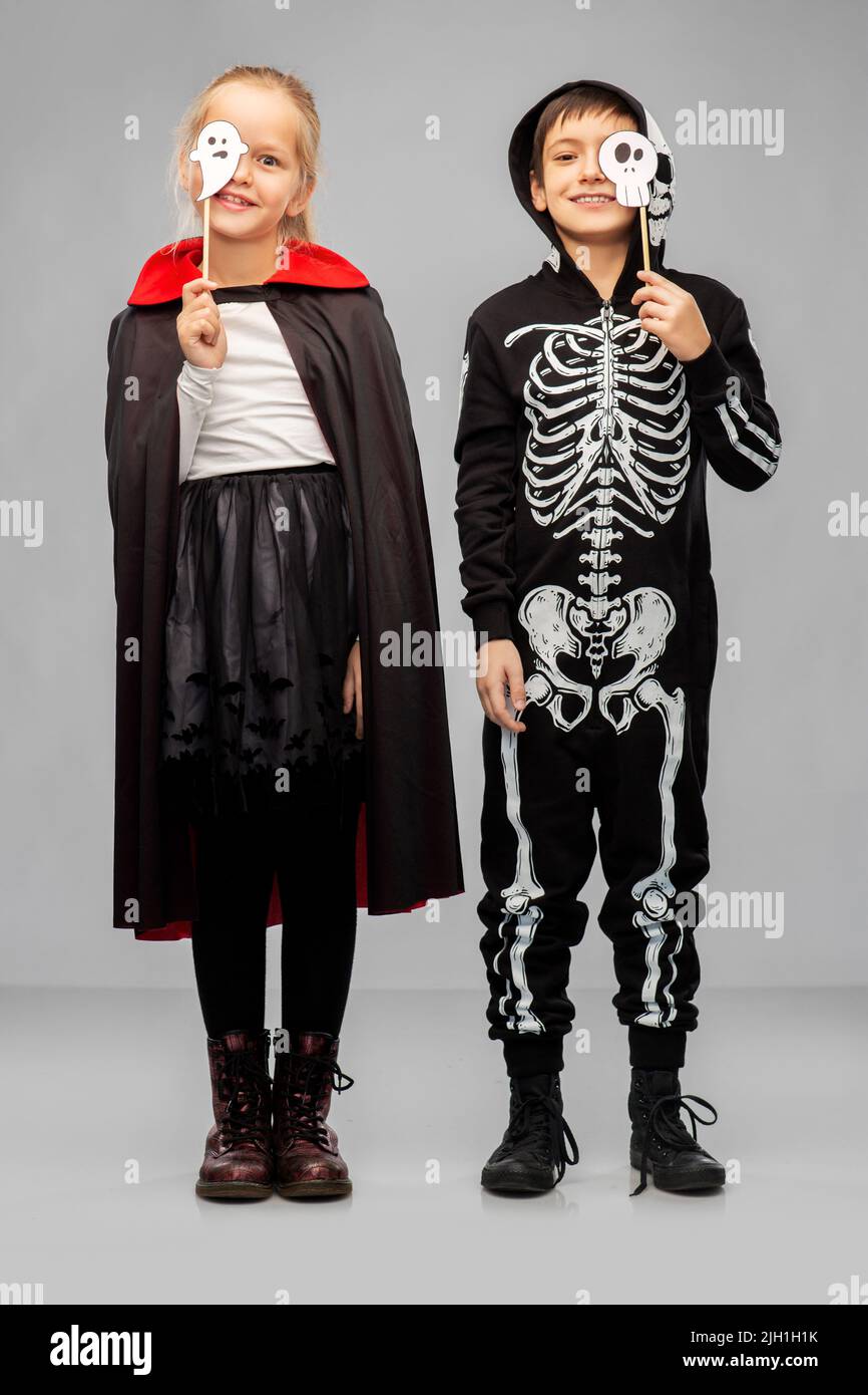 Children props hi-res stock photography and images - Alamy