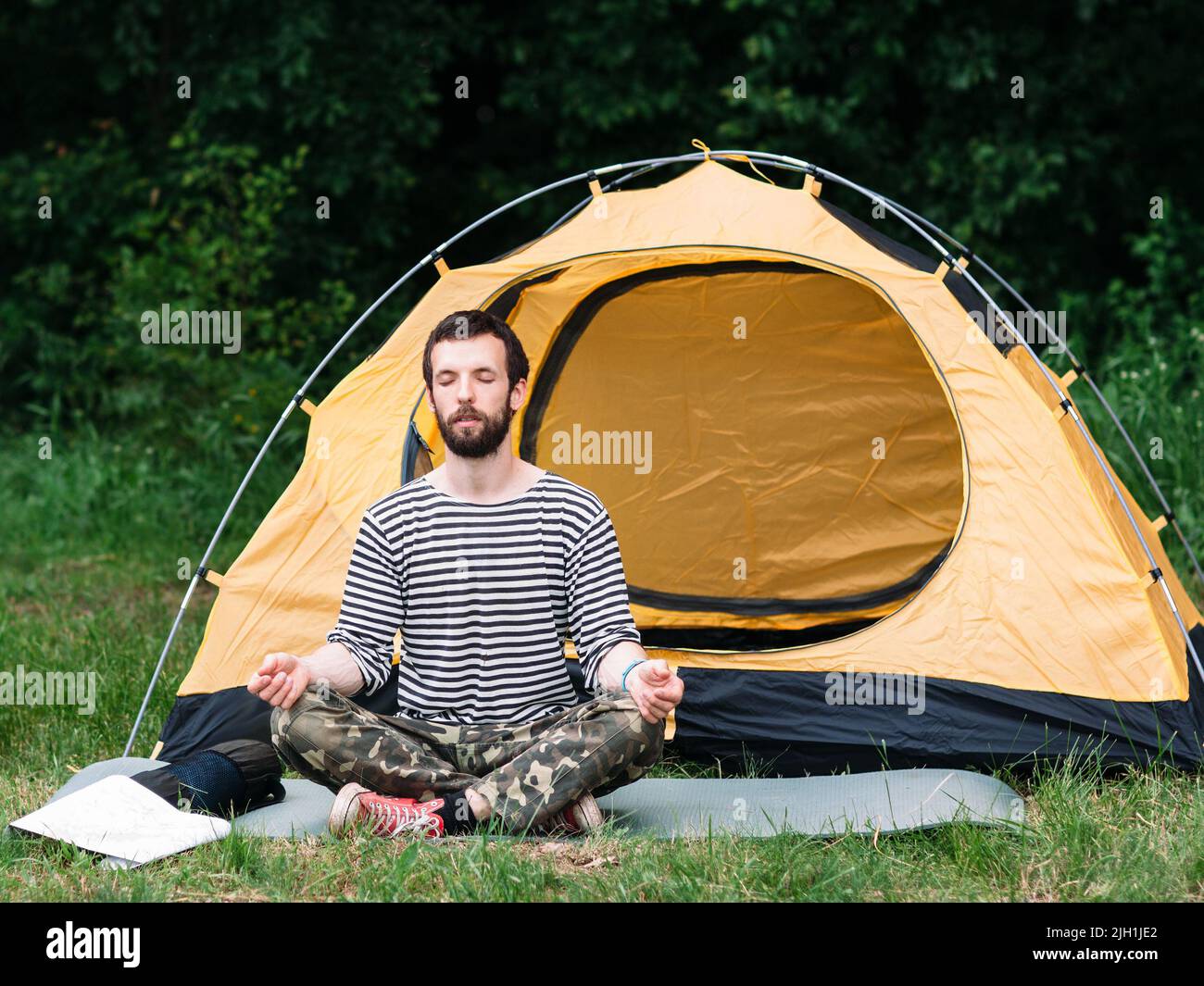 Yoga tent hi-res stock photography and images - Alamy