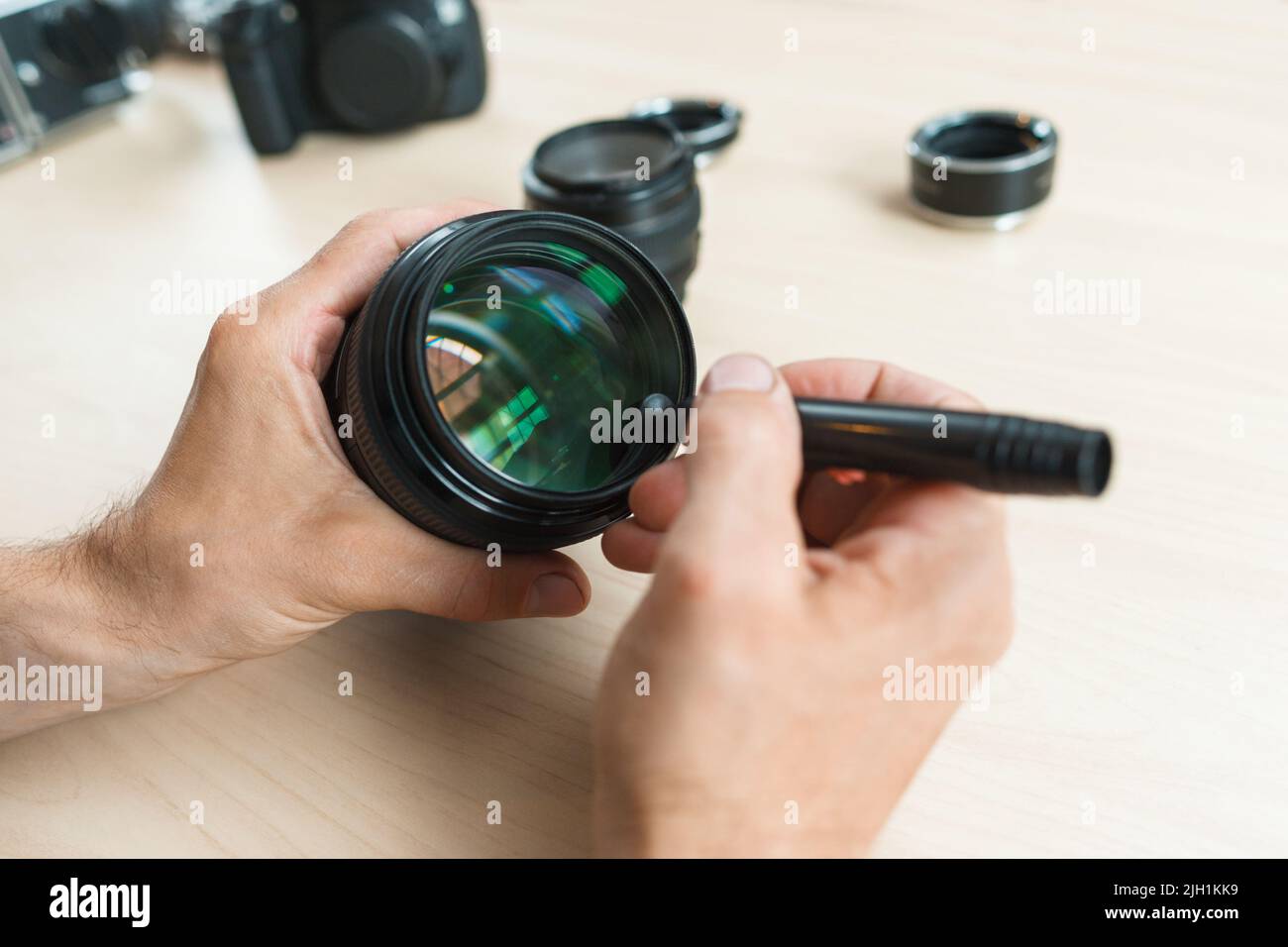 Cleaning lens hi-res stock photography and images - Alamy