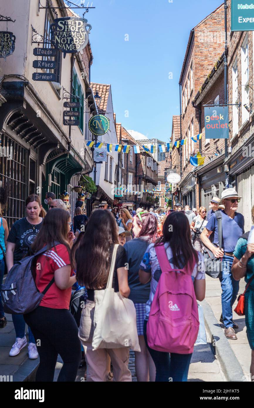 A street scene in York,North Yorkshire,England,UK Stock Photo - Alamy