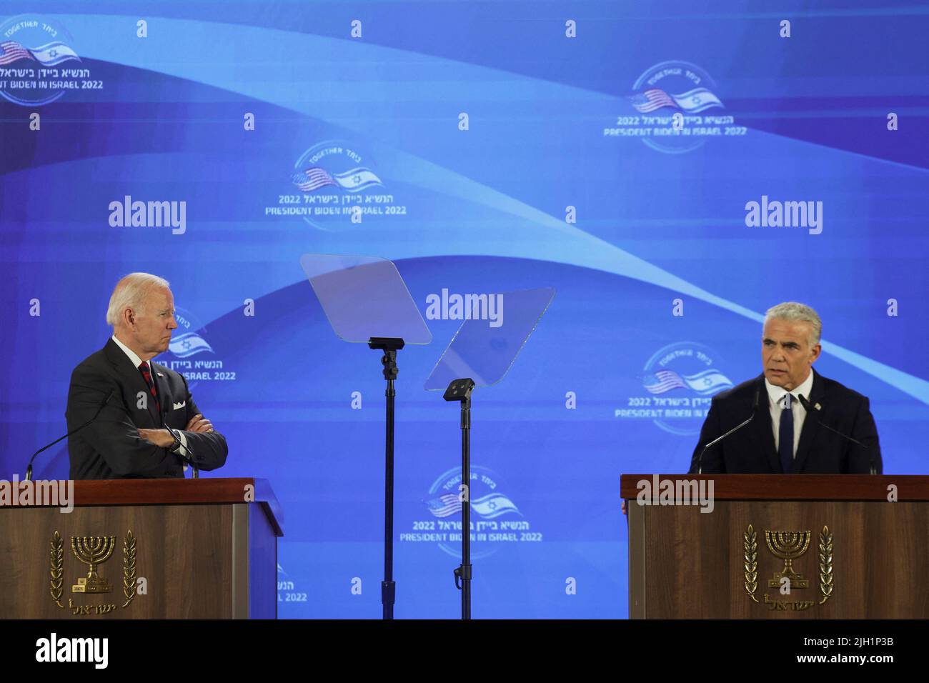 Biden virtual meeting hi-res stock photography and images - Alamy