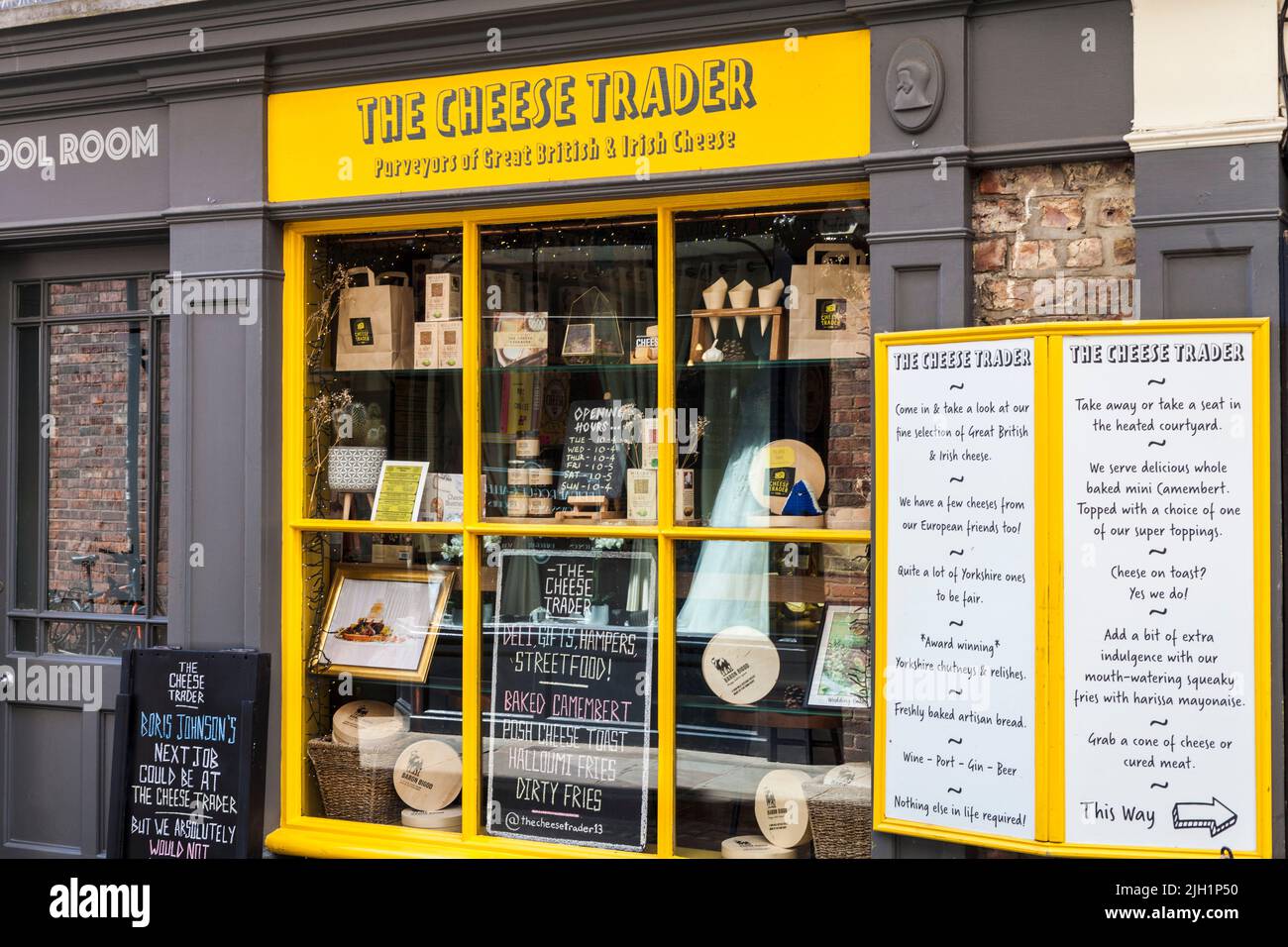 Shop trader hi-res stock photography and images - Alamy