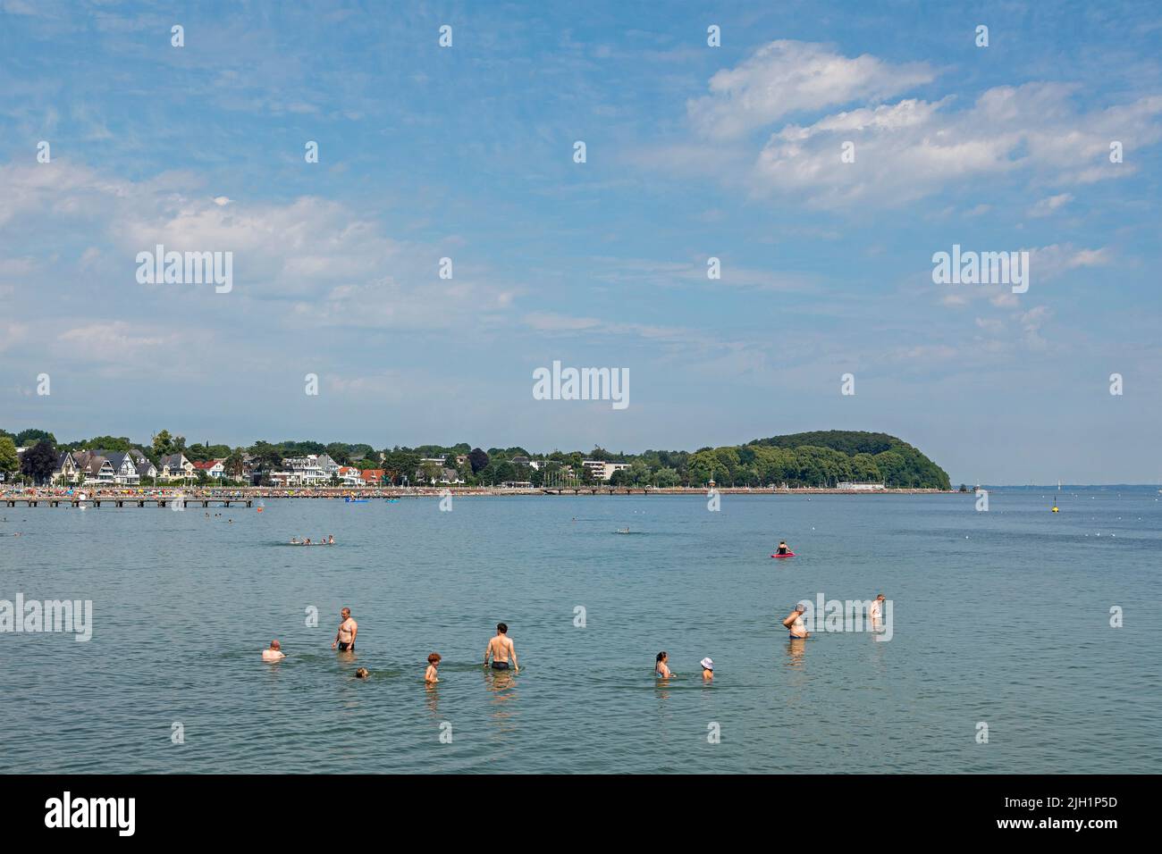 Beach, people in the sea, houses at the seafront, Travemünde, Lübeck ...