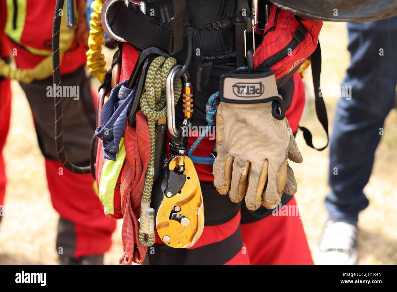 Duesseldorf, Germany. 14th July, 2022. A fire department height rescuer ...
