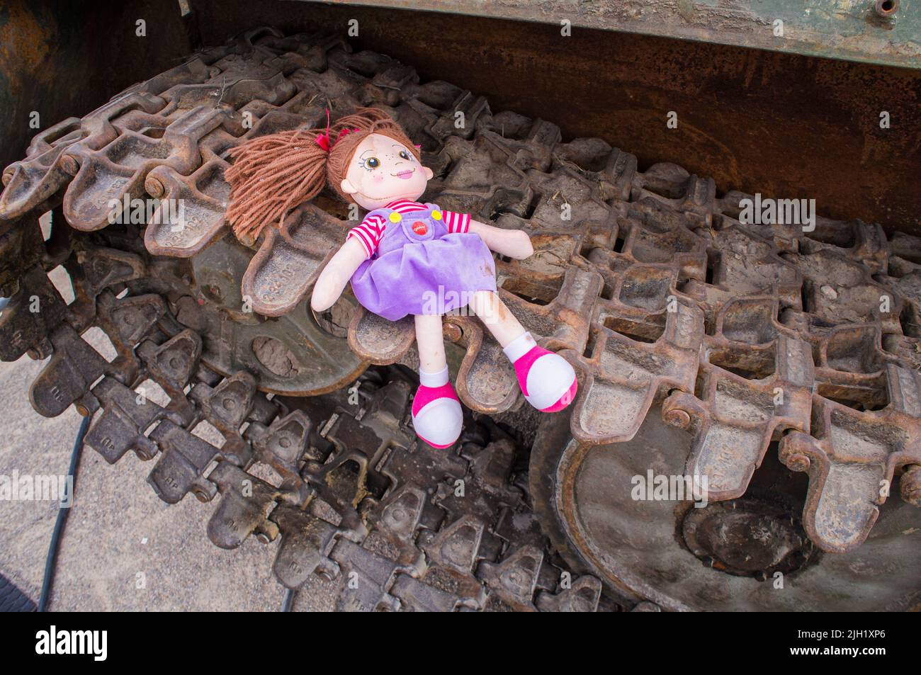 9K114 Shturm Anti-tank Missile System (photo), 2S34 Khosta Self ...