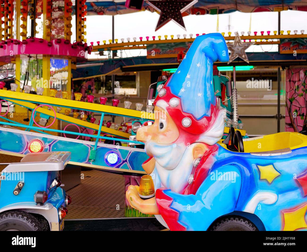 Detail of a kids funfair ride at the popular fun fair "Rheinkirmes ...