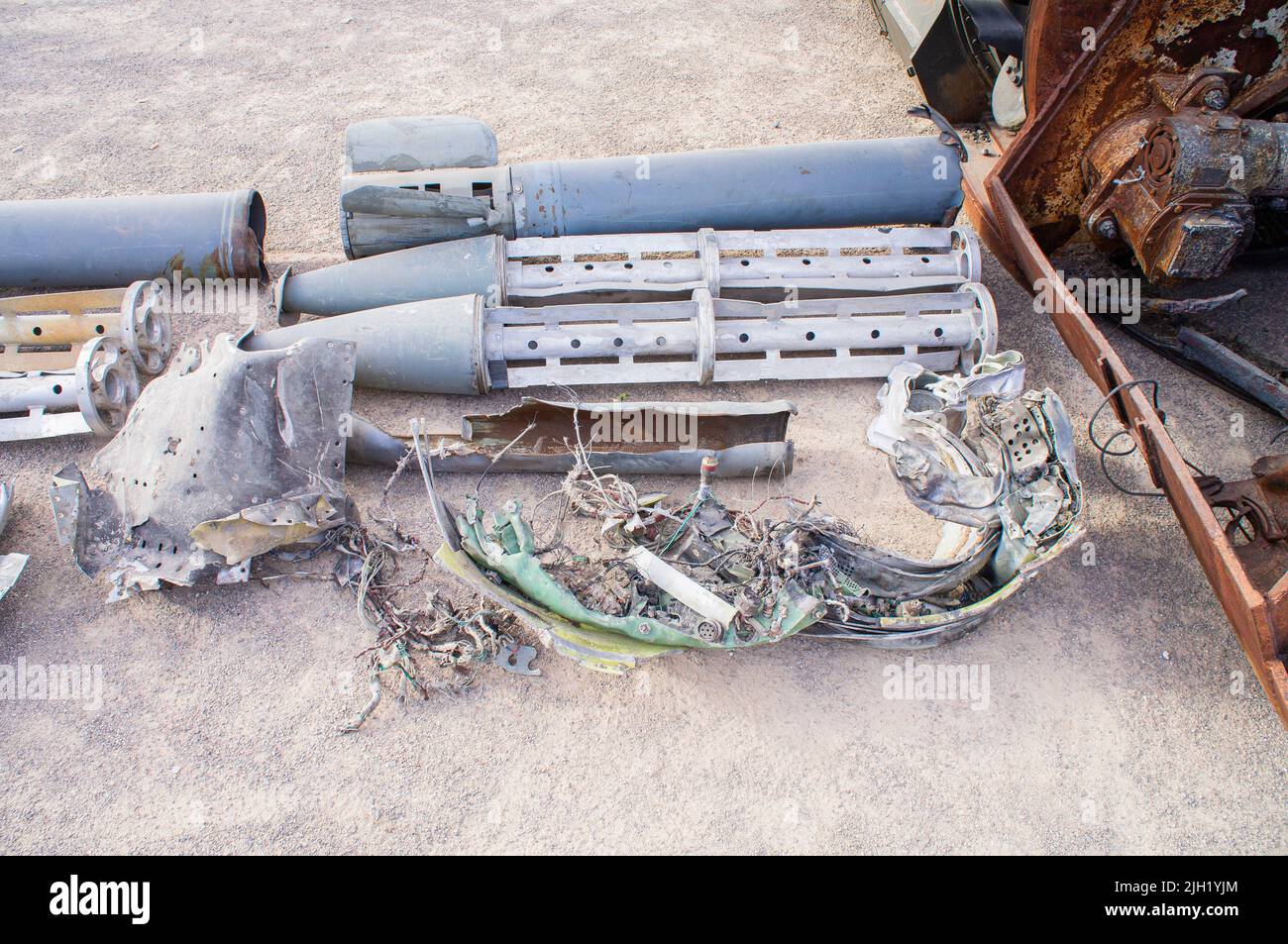 9K114 Shturm Anti-tank Missile System, 2S34 Khosta Self-propelled ...