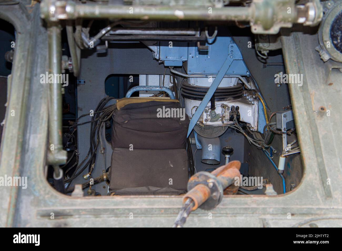 9K114 Shturm Anti-tank Missile System, 2S34 Khosta Self-propelled ...