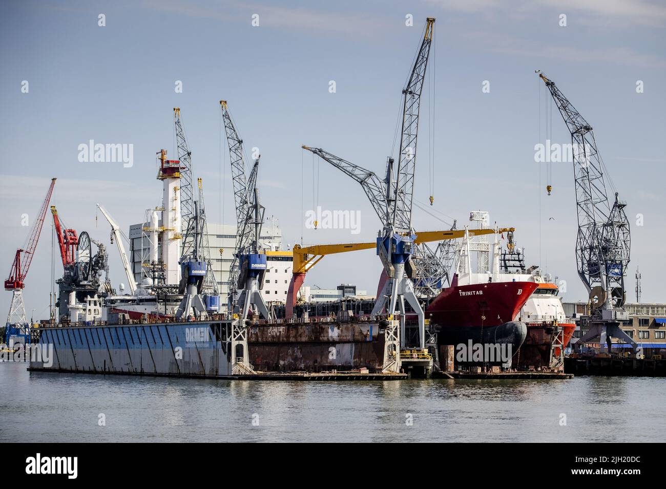 2022-07-14 09:37:43 ROTTERDAM - The Damen Shipyards shipyard seen from ...