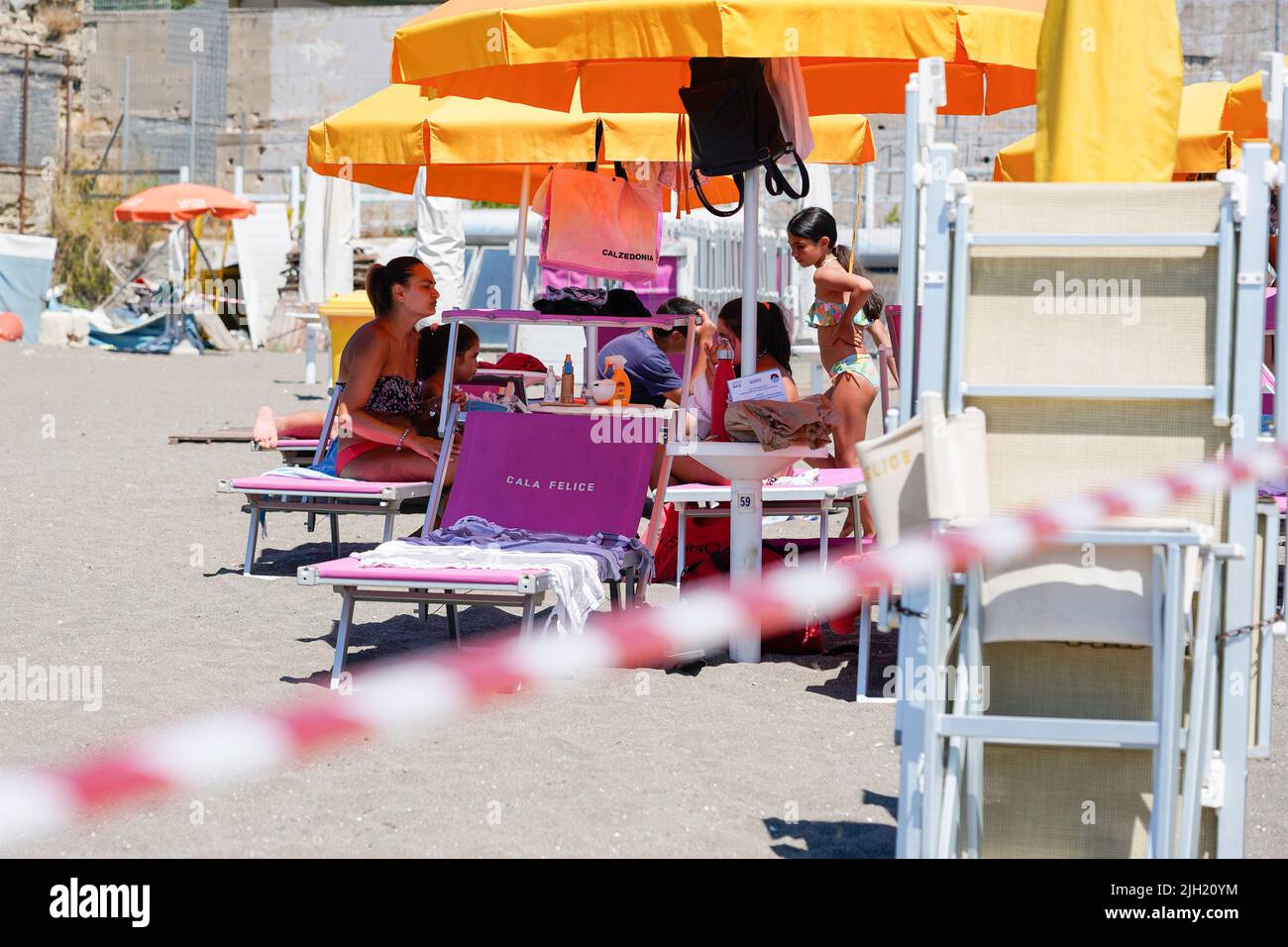 Mare libero hi-res stock photography and images - Alamy