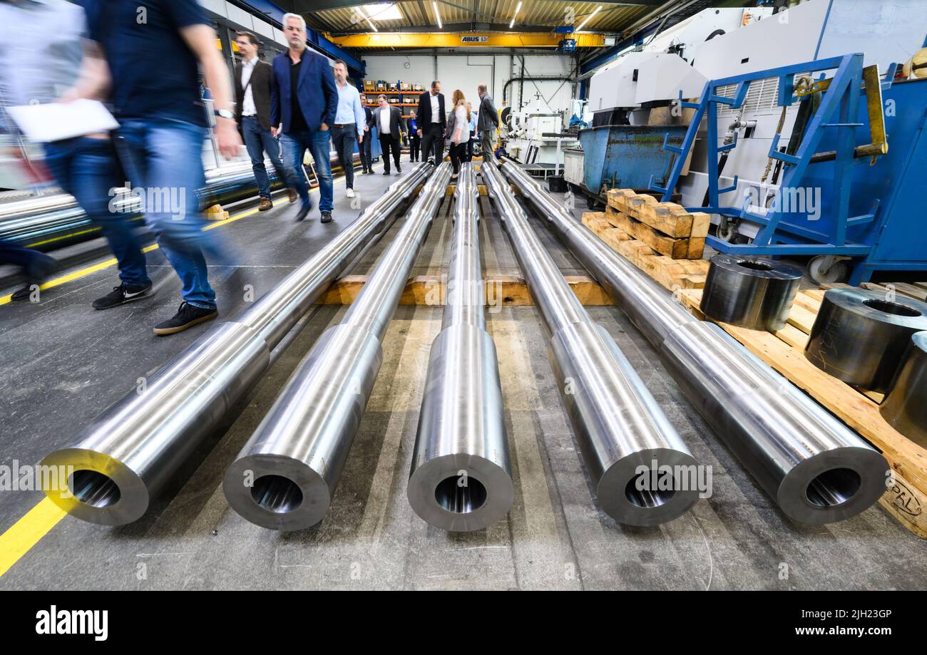 14 July 2022, Lower Saxony, Unterlüß: Smoothbore tubes for the 120-mm ...
