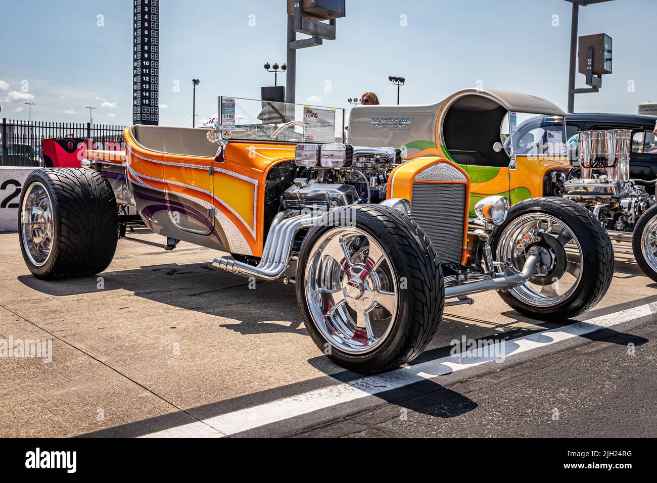 lebanon, TN - May 14, 2022: Low perspective front corner view of a ...