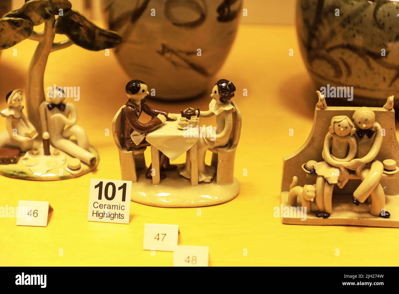 Rolled clay earthenware figures hi-res stock photography and images - Alamy