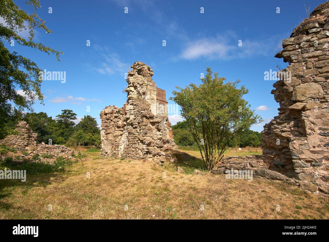 Medieval nunnery england hi-res stock photography and images - Alamy