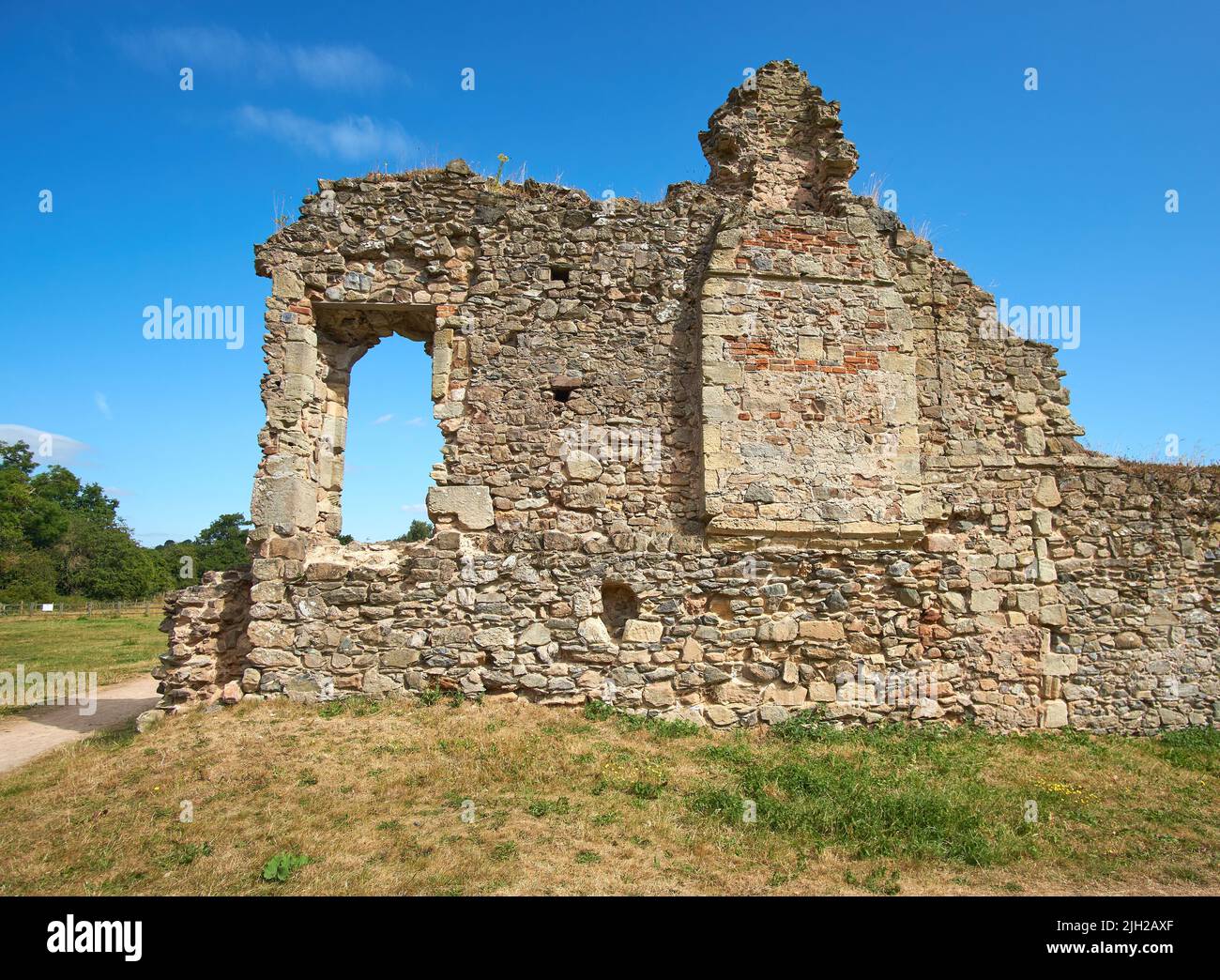 Medieval nunnery england hi-res stock photography and images - Alamy
