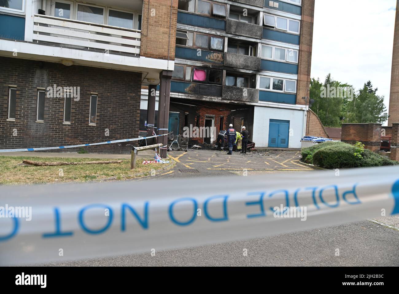 Flats fire hi-res stock photography and images - Alamy