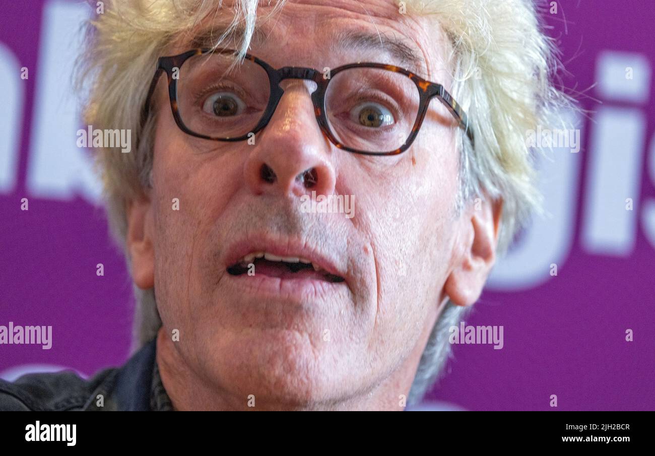 Stewart copeland 1980s hi-res stock photography and images - Alamy