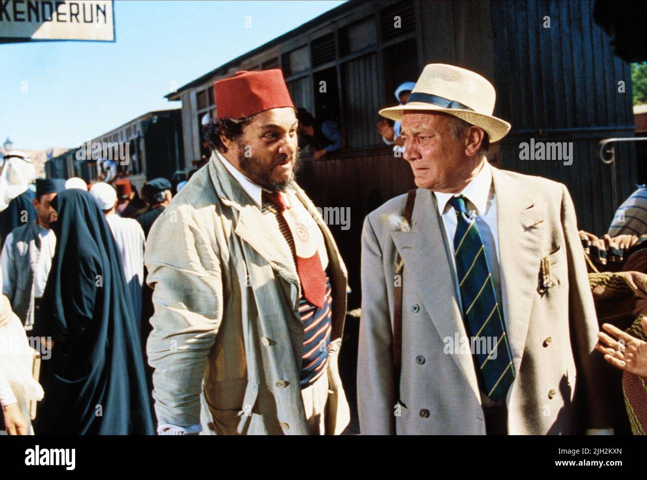 Raiders of the lost ark 1981 hi-res stock photography and images - Alamy