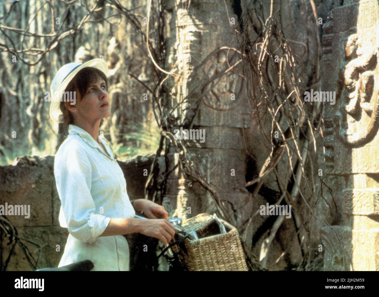 Judy davis hi-res stock photography and images - Alamy