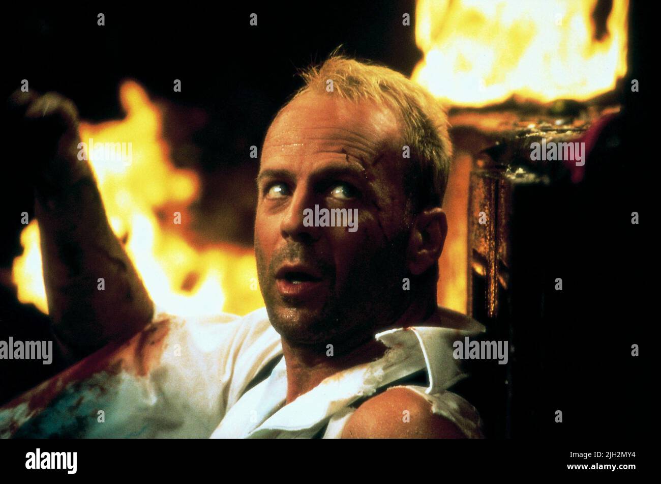 Luc fifth element 1997 hi-res stock photography and images - Alamy