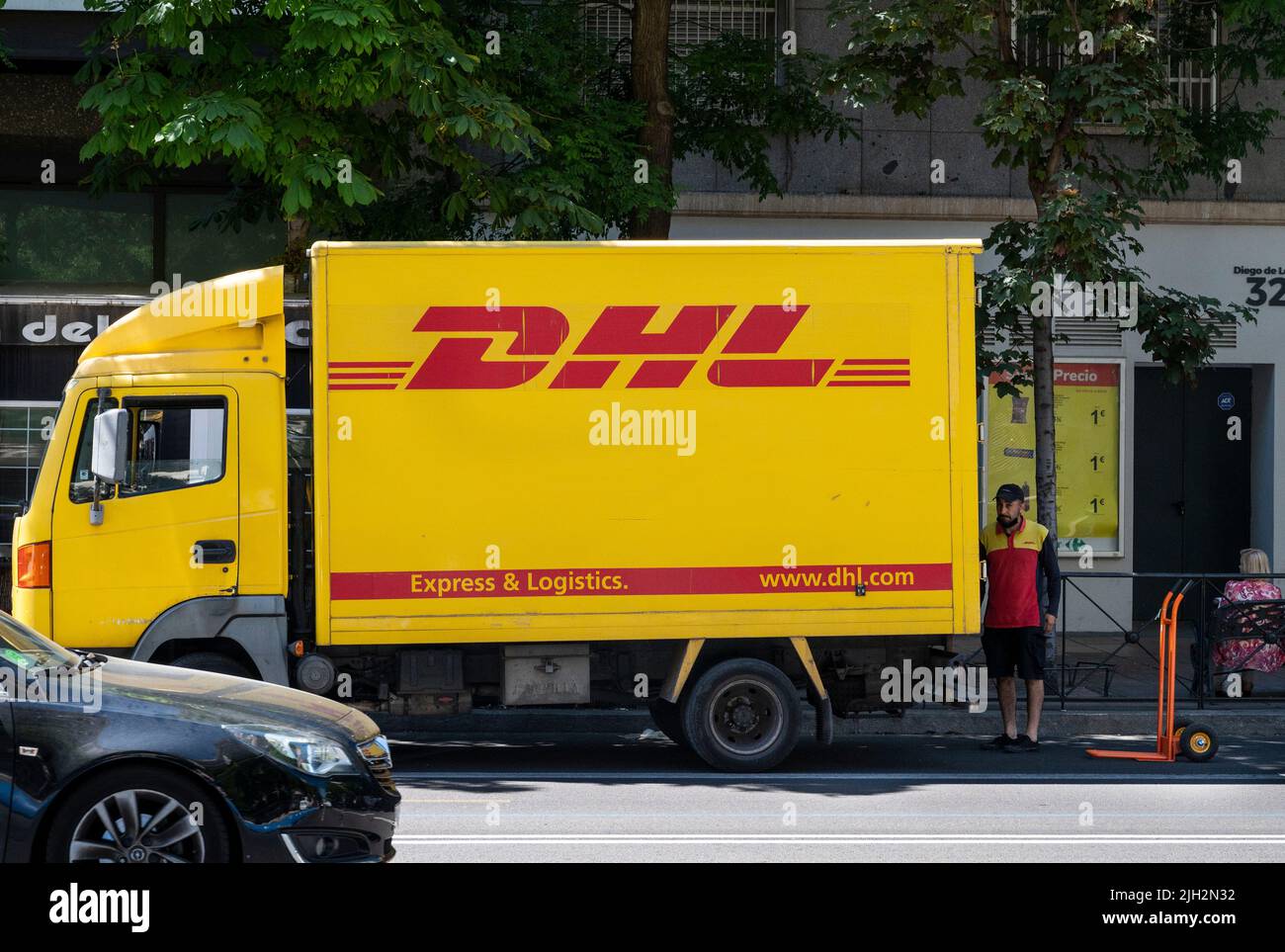 Madrid, Spain. 14th July, 2022. German express delivery mail company ...