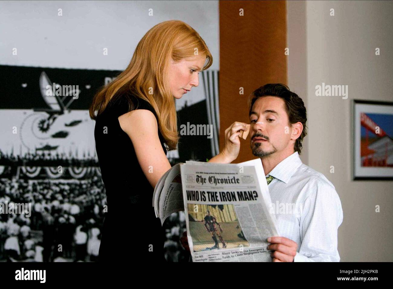 Iron man, 2008, robert downey hi-res stock photography and images - Alamy