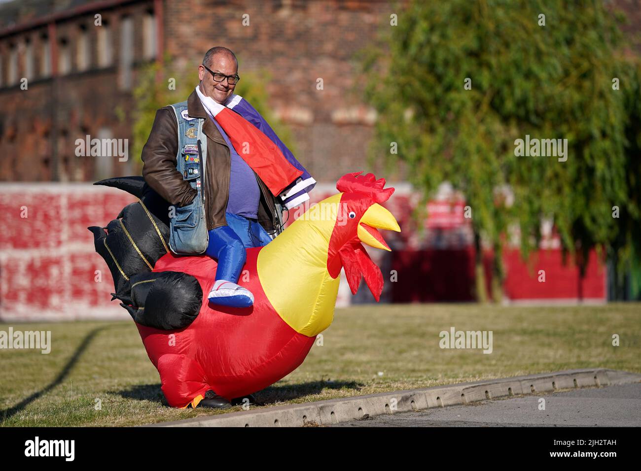 Cockerel outfit hi-res stock photography and images - Alamy