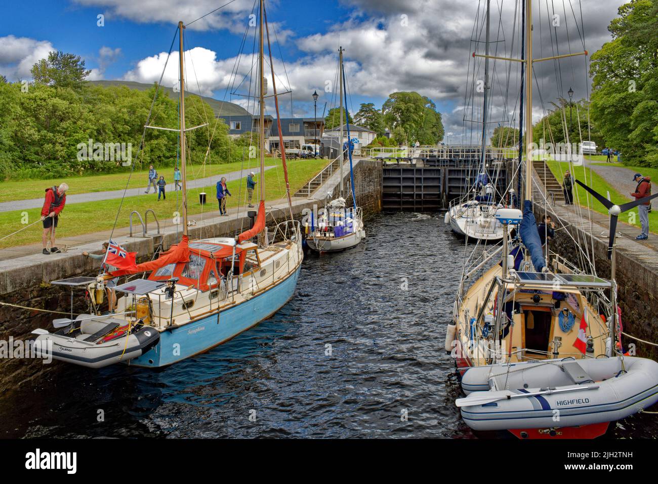 Fort William Caledonian Canal Neptunes Staircase 4 Yachts Waiting In