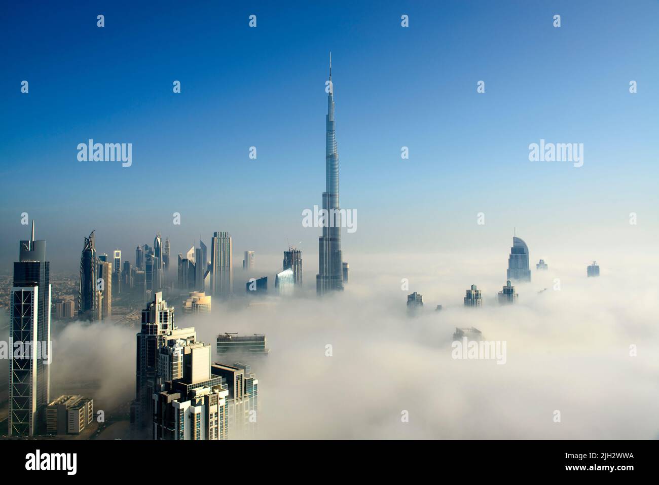 Morning view burj khalifa dubai hi-res stock photography and images - Alamy