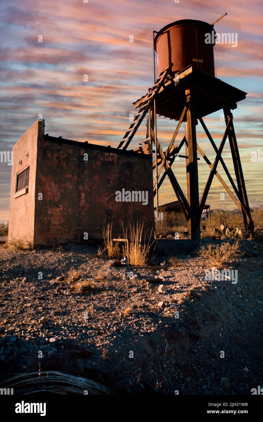 Water storage tank arizona hi-res stock photography and images - Alamy