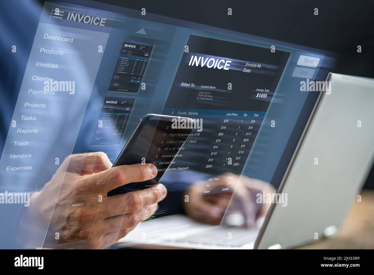 Online Digital E Invoice And Statements Software Stock Photo - Alamy