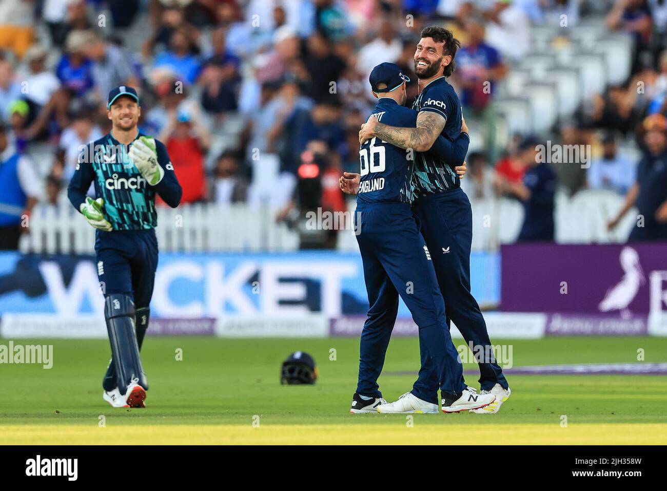 Reece Topley of England celebrates taking his 6th Wicket Stock Photo ...