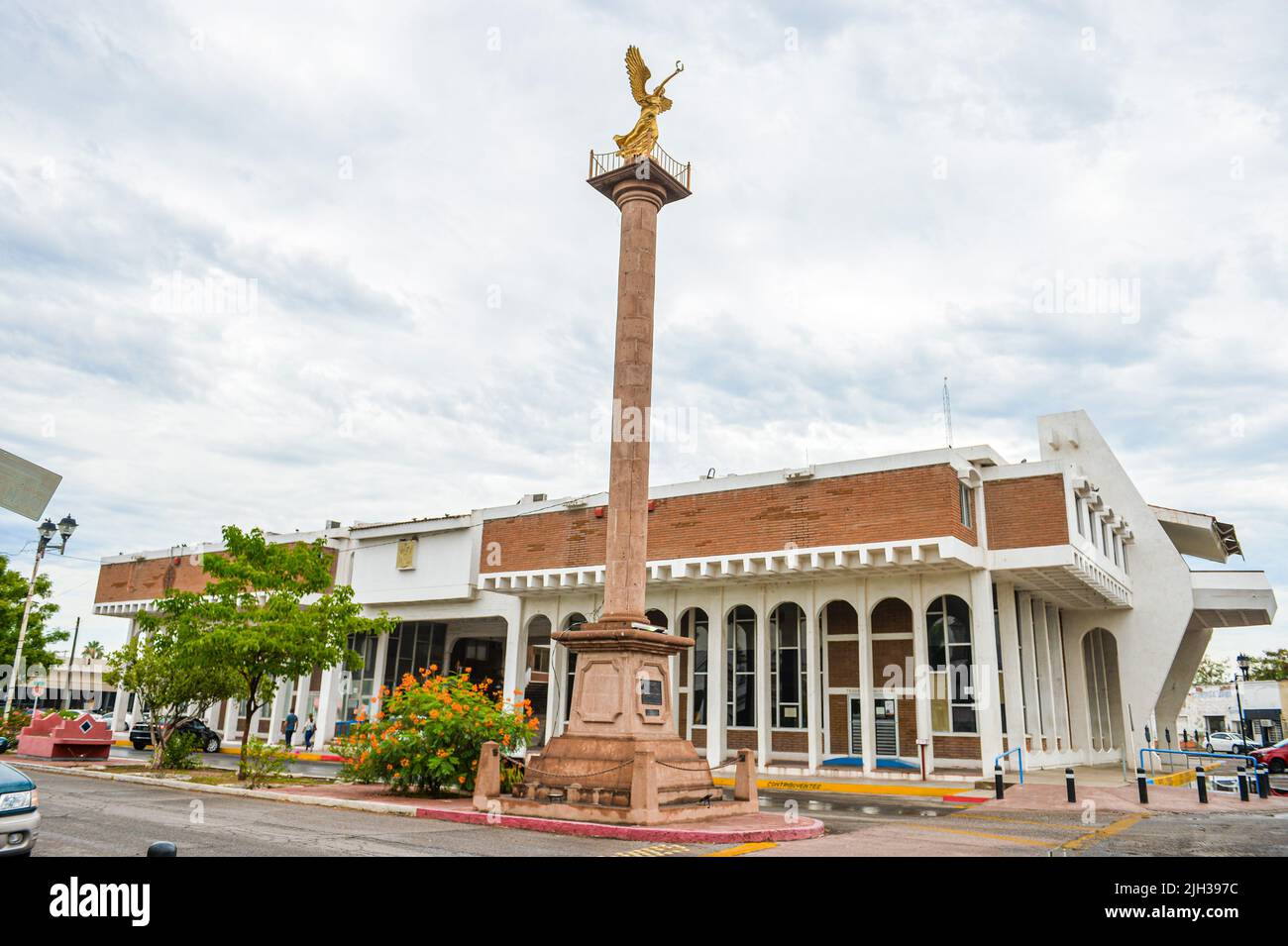 Replica of the angel of independence in Navojoa Sonora, Mexico ...